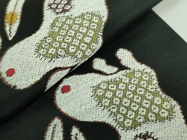 平和屋本店○極上 西陣 勝山織物謹製 両面 半幅帯 兎 うさぎ 舞花文