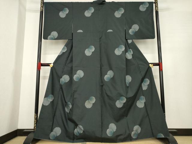 平和屋着物○本場大島紬 カタス9マルキ 地空き 雪輪重ね文 正絹 逸品