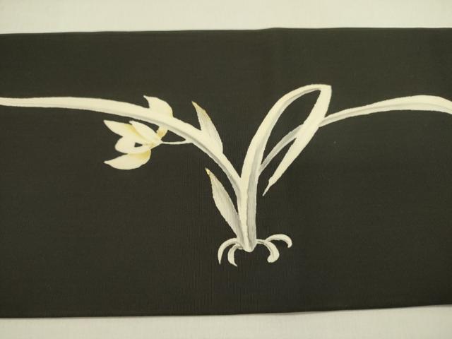 平和屋着物○塩瀬 九寸名古屋帯 草花 黒地 正絹 逸品 DAAZ2834op